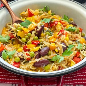 Vegan Rice-A-Roni Recipe (With Kidney Beans And Peppers) - Traditional ...