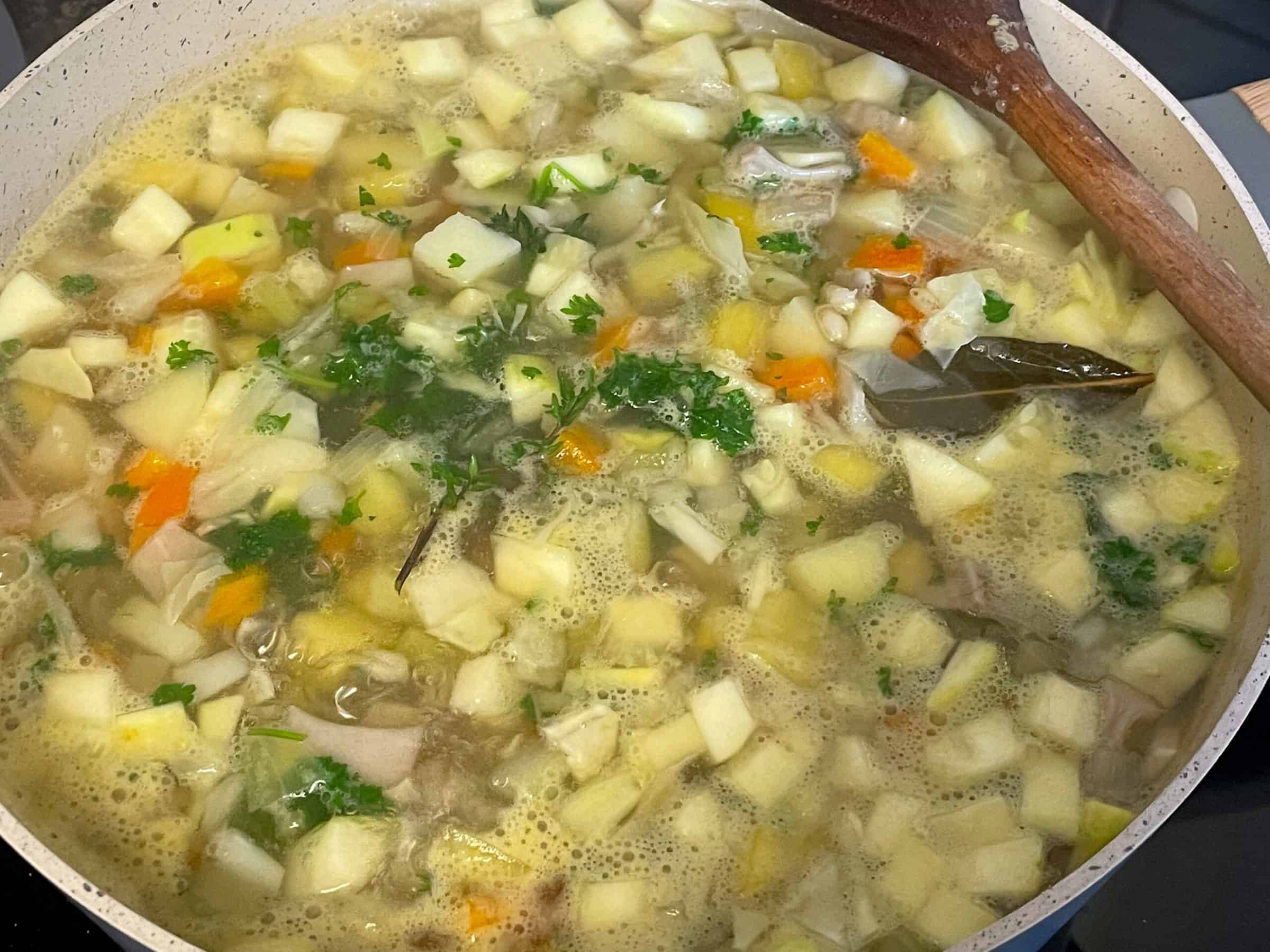 Vegan Traditional Scottish Hotchpotch Soup (Hairst Bree) - Traditional ...