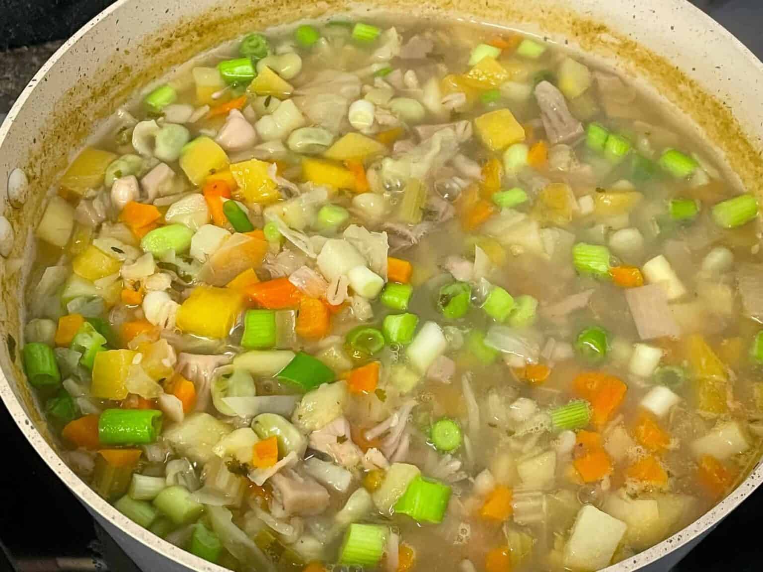 Vegan Traditional Scottish Hotchpotch Soup (Hairst Bree) - Traditional ...