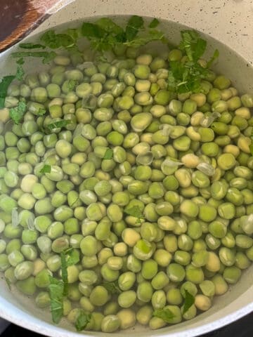 Homemade British Mushy Peas - Traditional Plant-Based Cooking