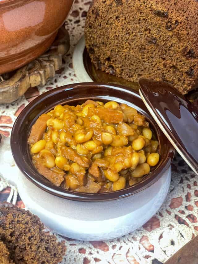 Vegan Cowboy Pie [baked bean, sausage, & cheesy potato pie ...